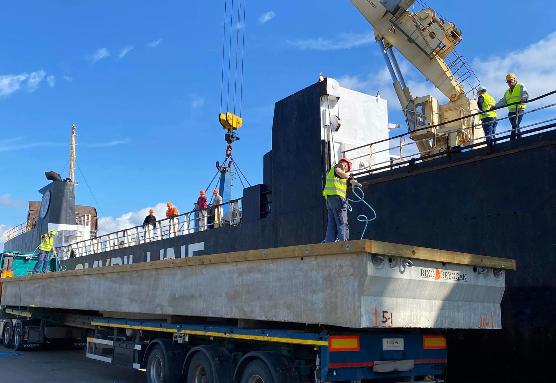 Extendable trailers - Smyril Line Cargo